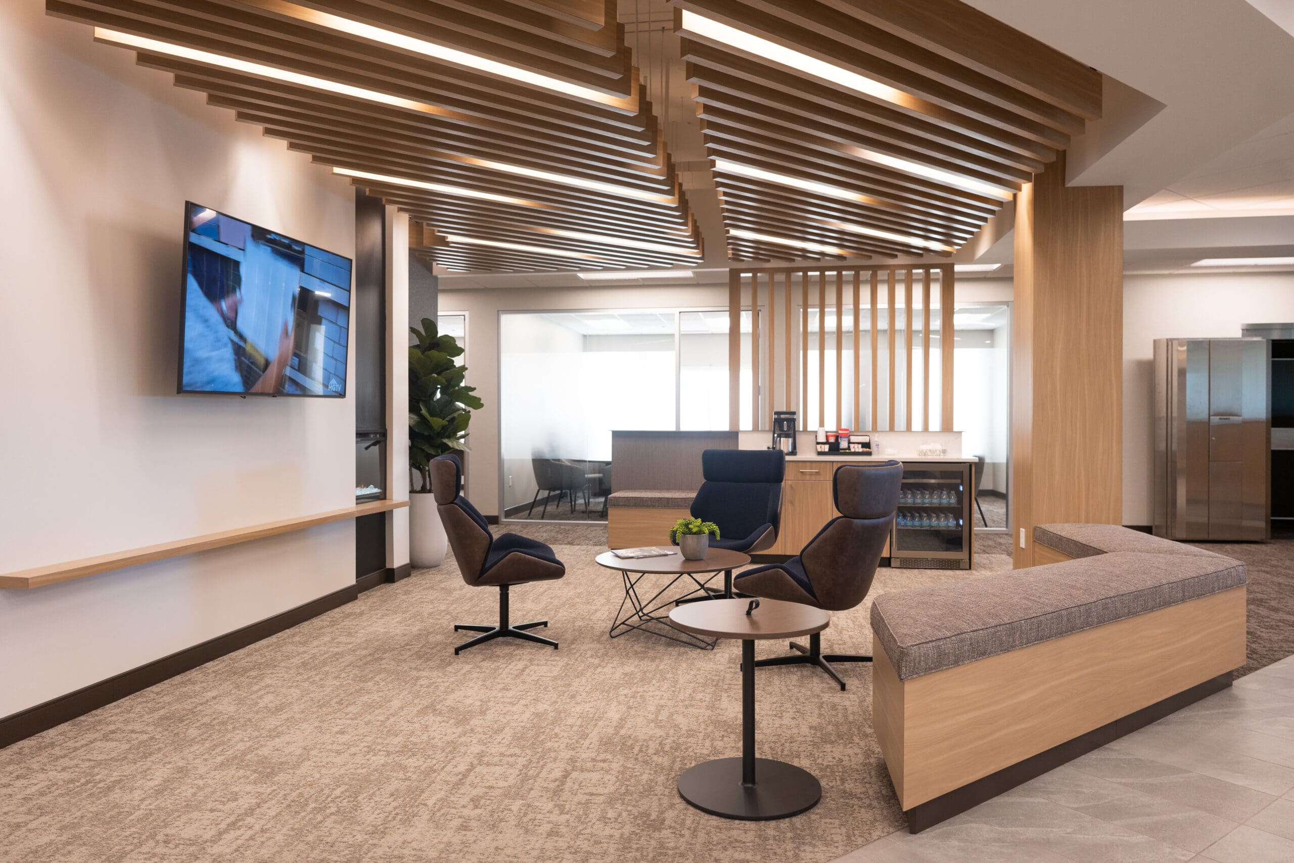 Interiors At Work: Border Bank – InterOffice