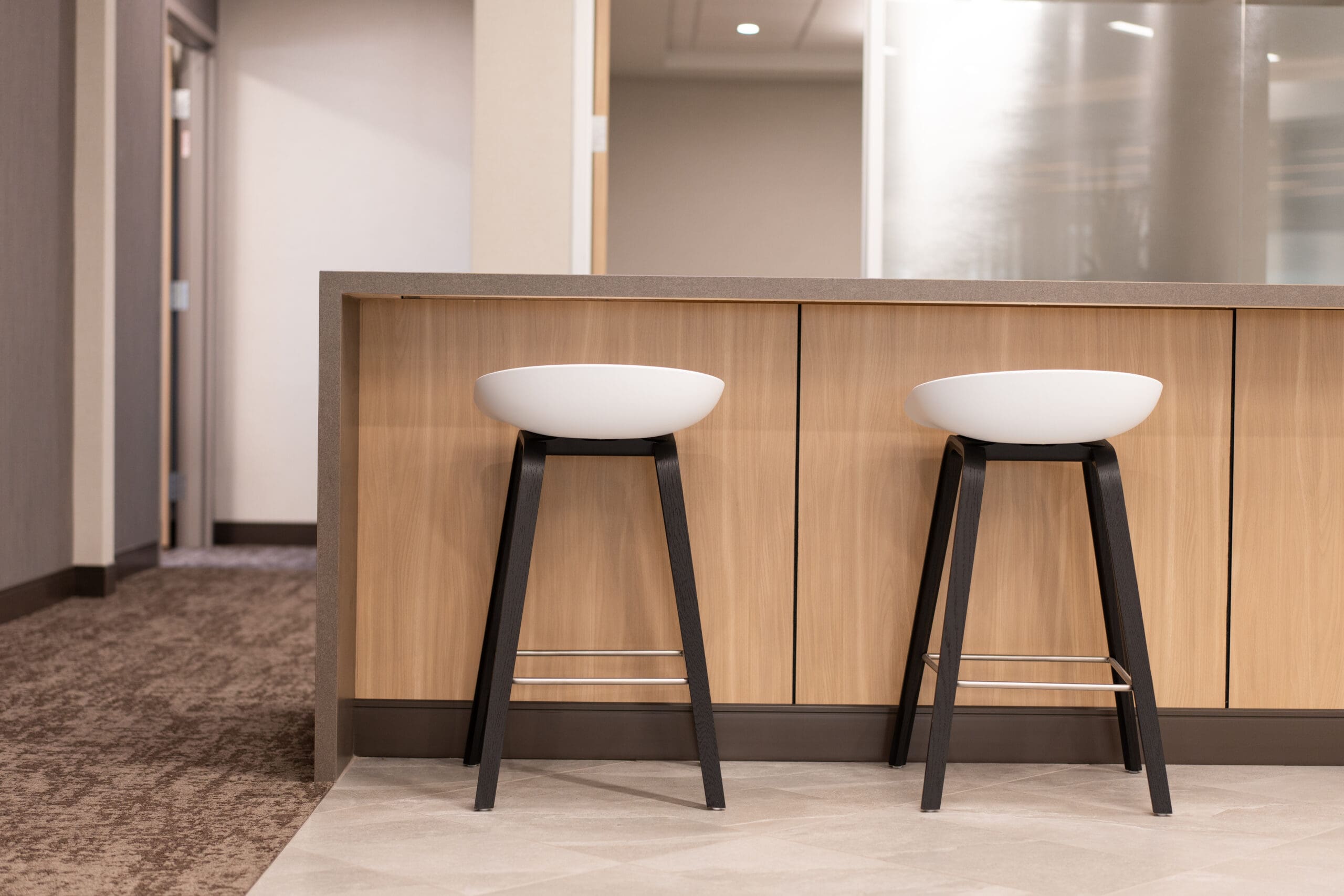 Interiors At Work: Border Bank – InterOffice