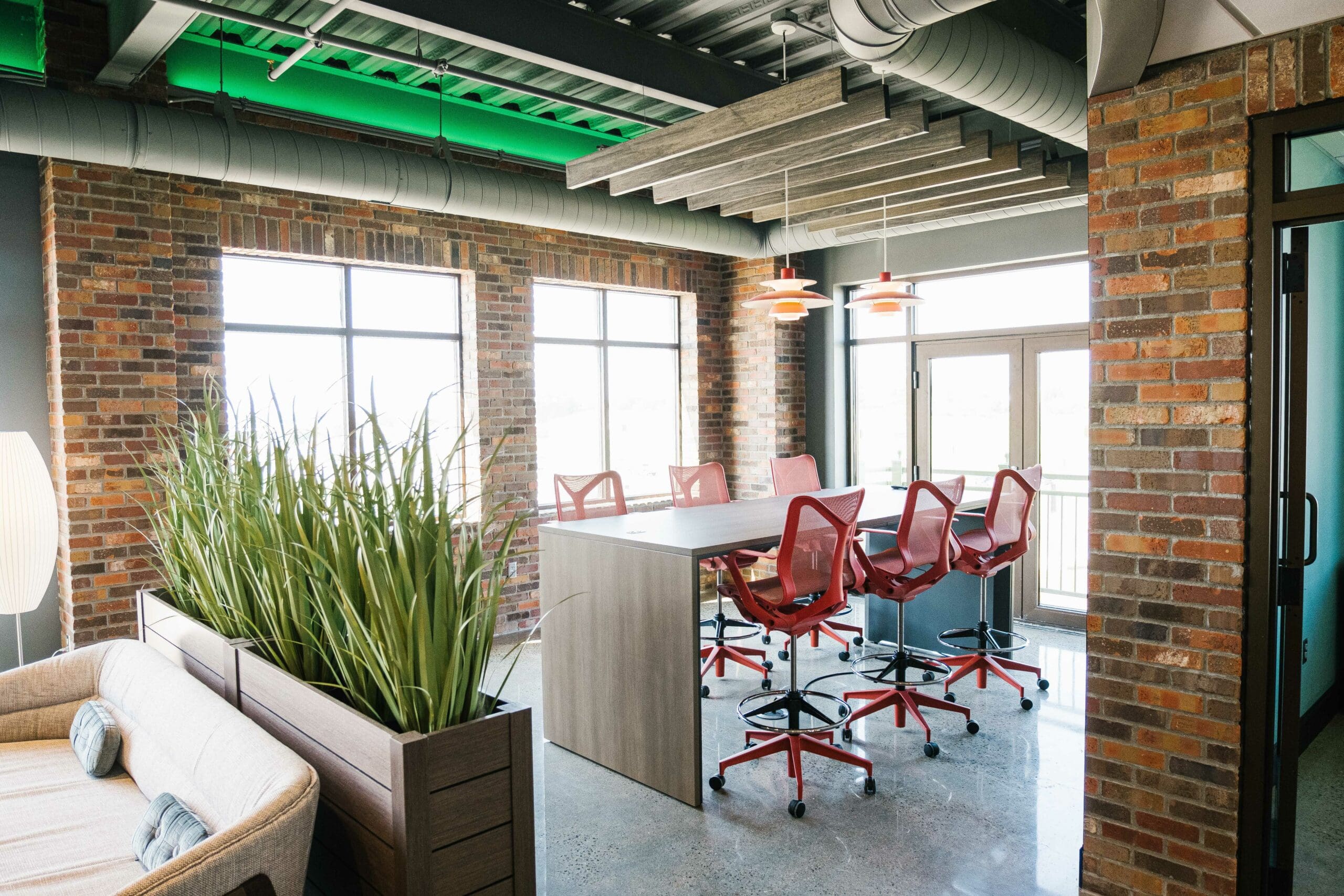 Interiors at Work: Uptown 43 – InterOffice